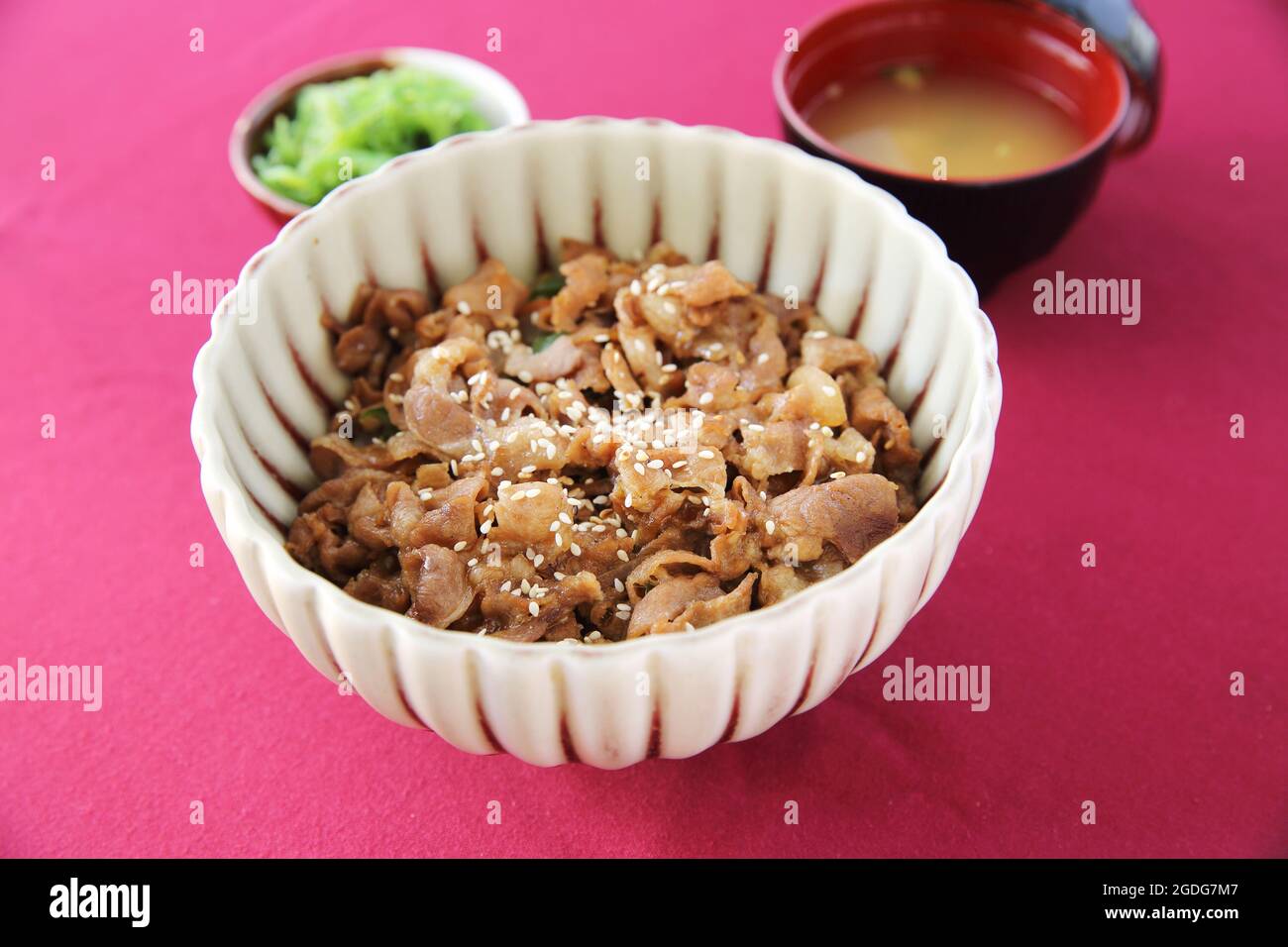 gyudon beef on rice japanese food Stock Photo - Alamy