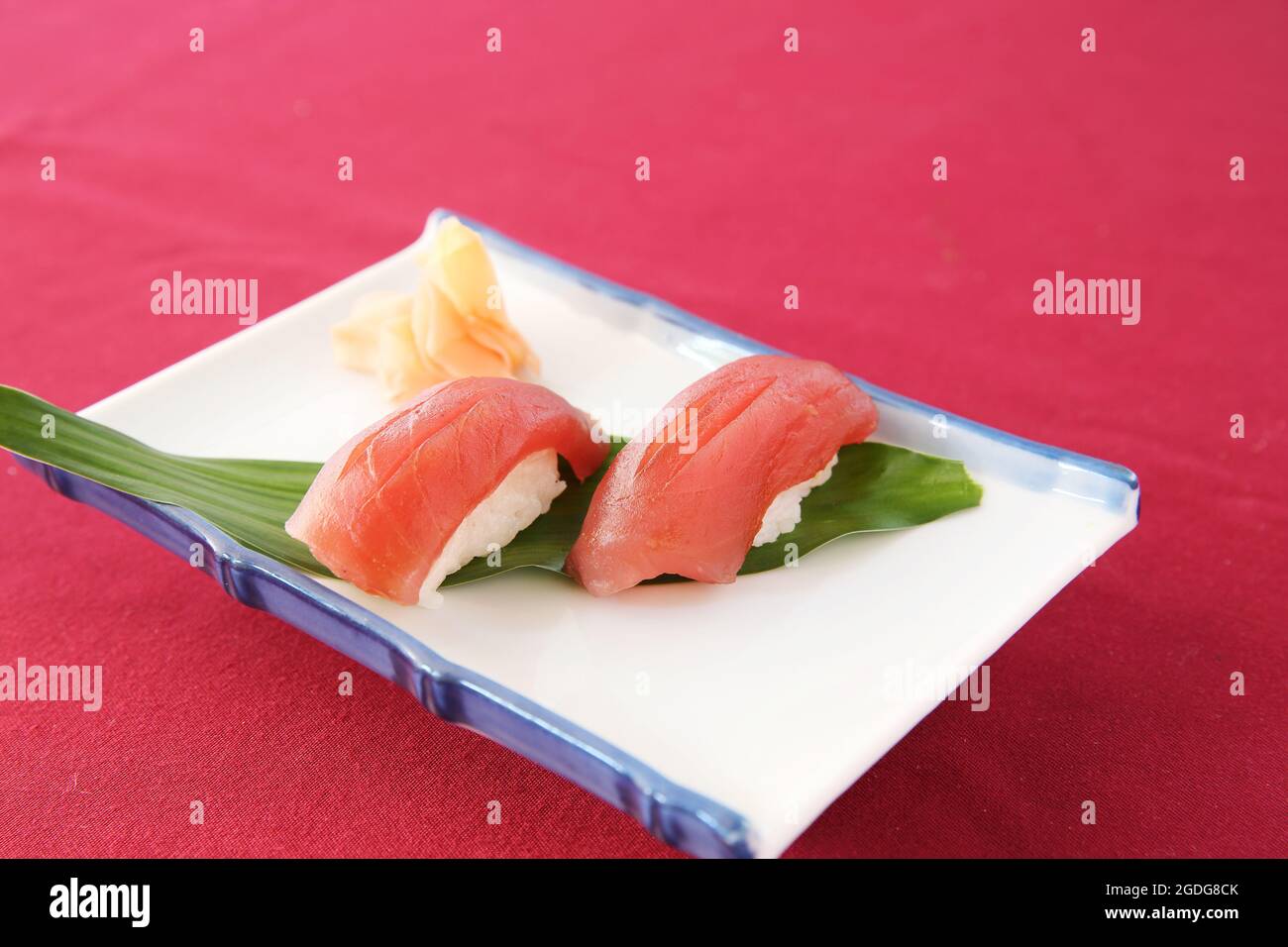 Otoro sushi hi-res stock photography and images - Alamy