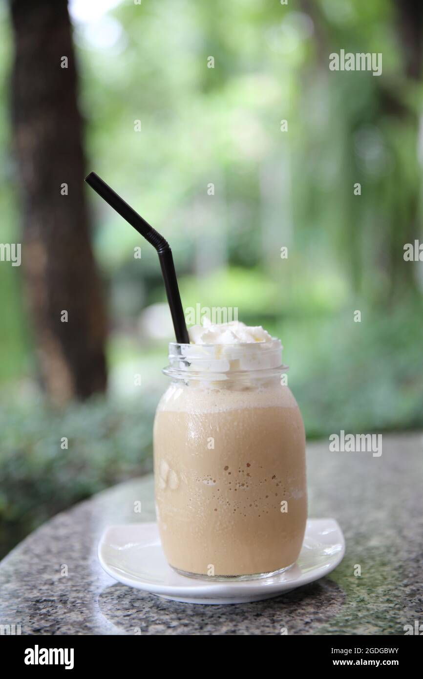 Ceylon tea milk Stock Photo - Alamy