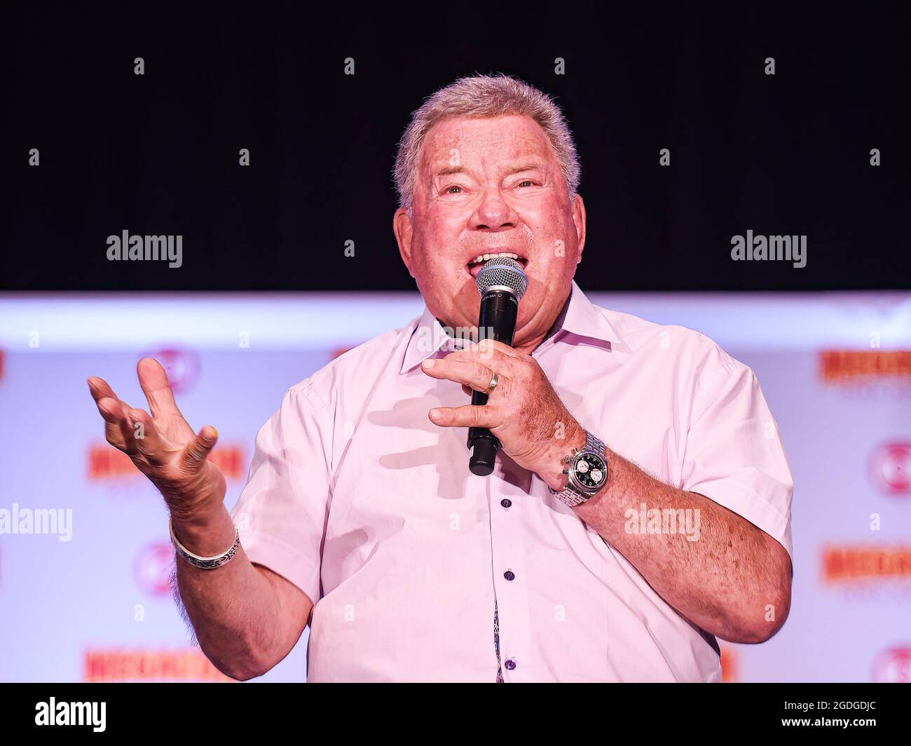 William shatner 2021 hi-res stock photography and images - Alamy