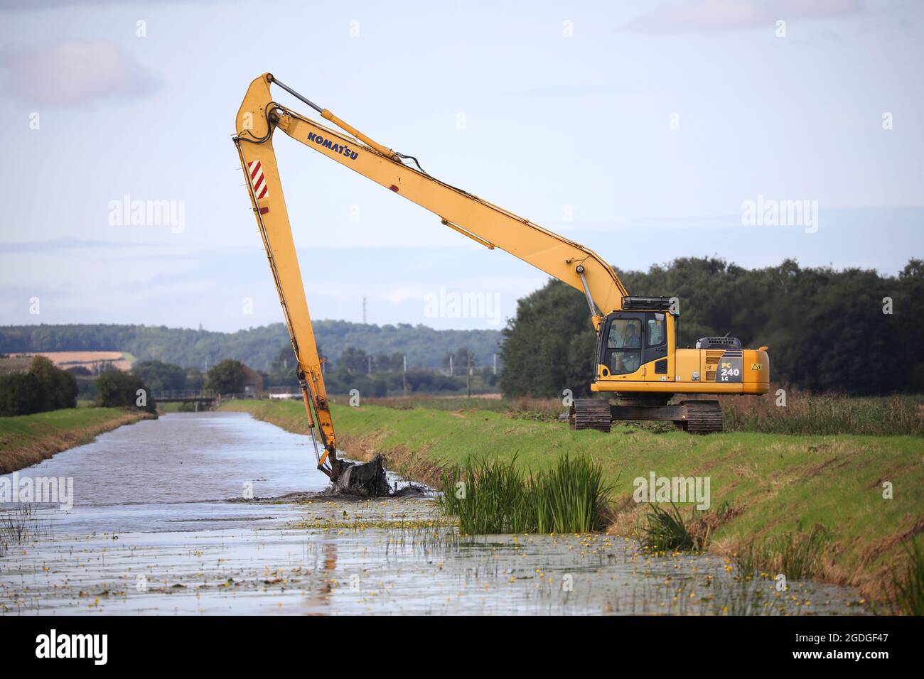 Middle level dredging hi-res stock photography and images - Alamy