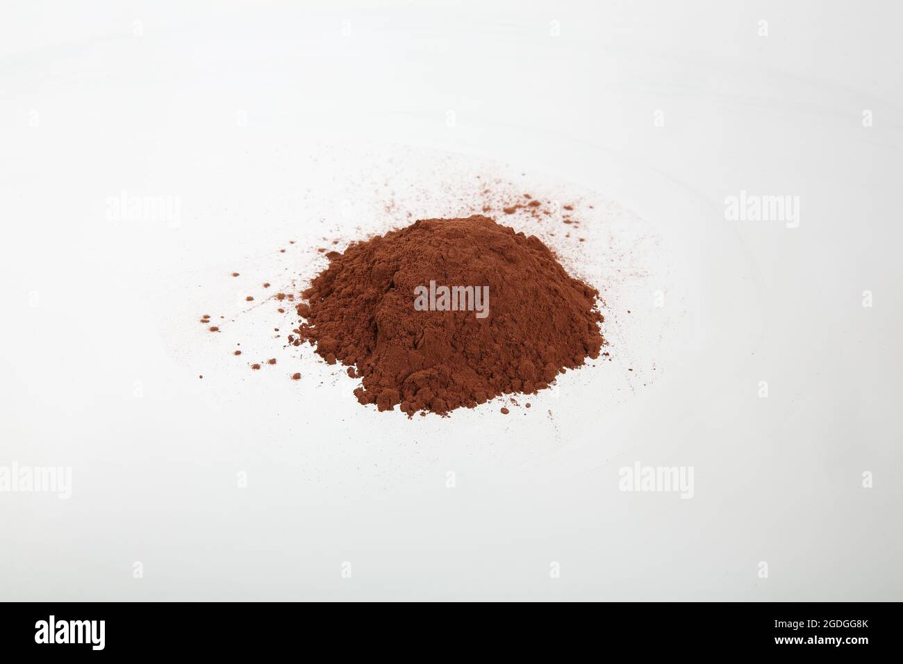 cocoa powder isolated on white background Stock Photo - Alamy