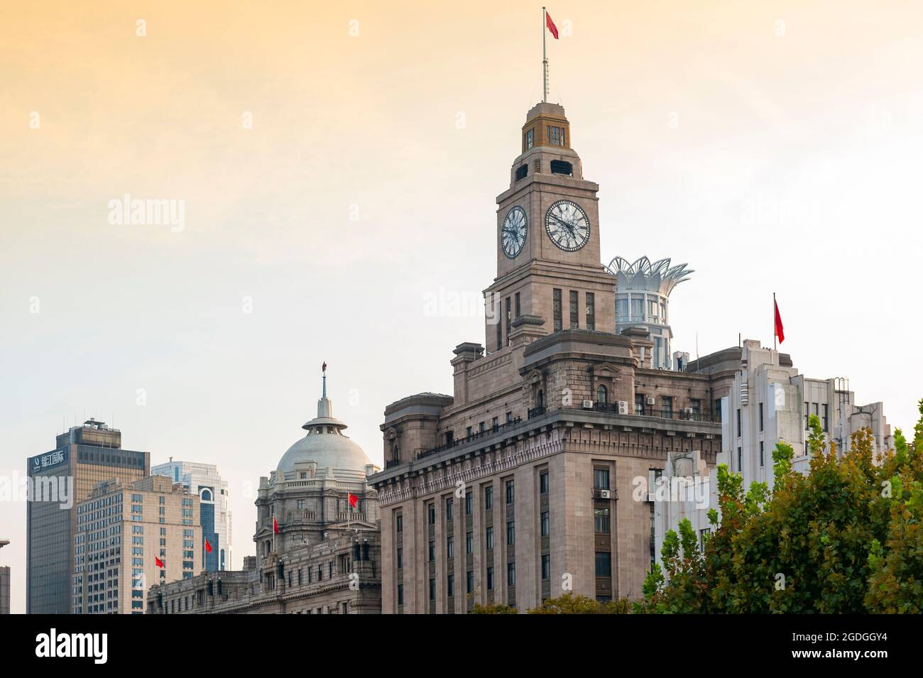 Historic building of The Customs House next to The Hong Kong and ...