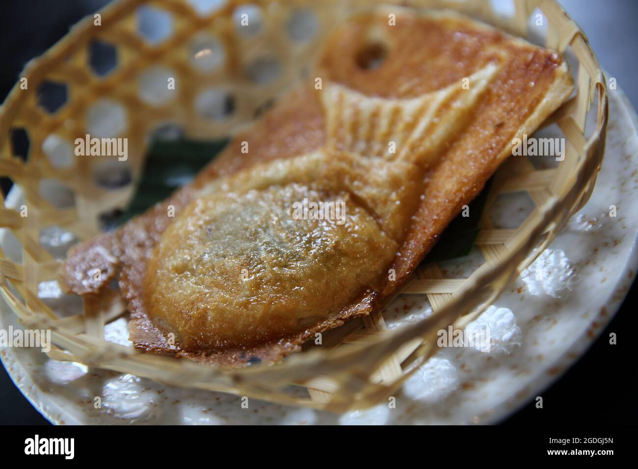 Taiyaki japanese traditional baked hi-res stock photography and images ...