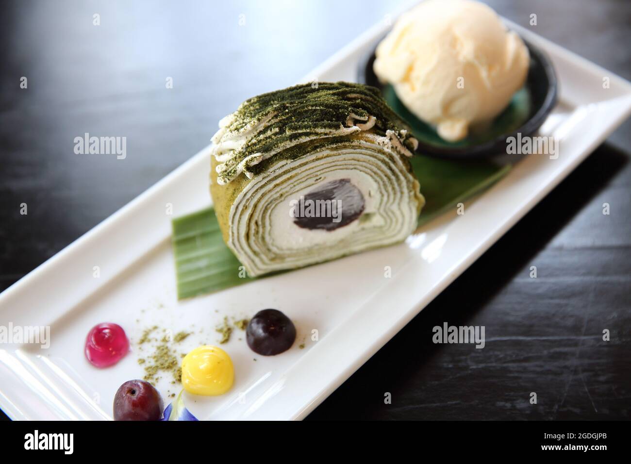 Rollcake hi-res stock photography and images - Alamy