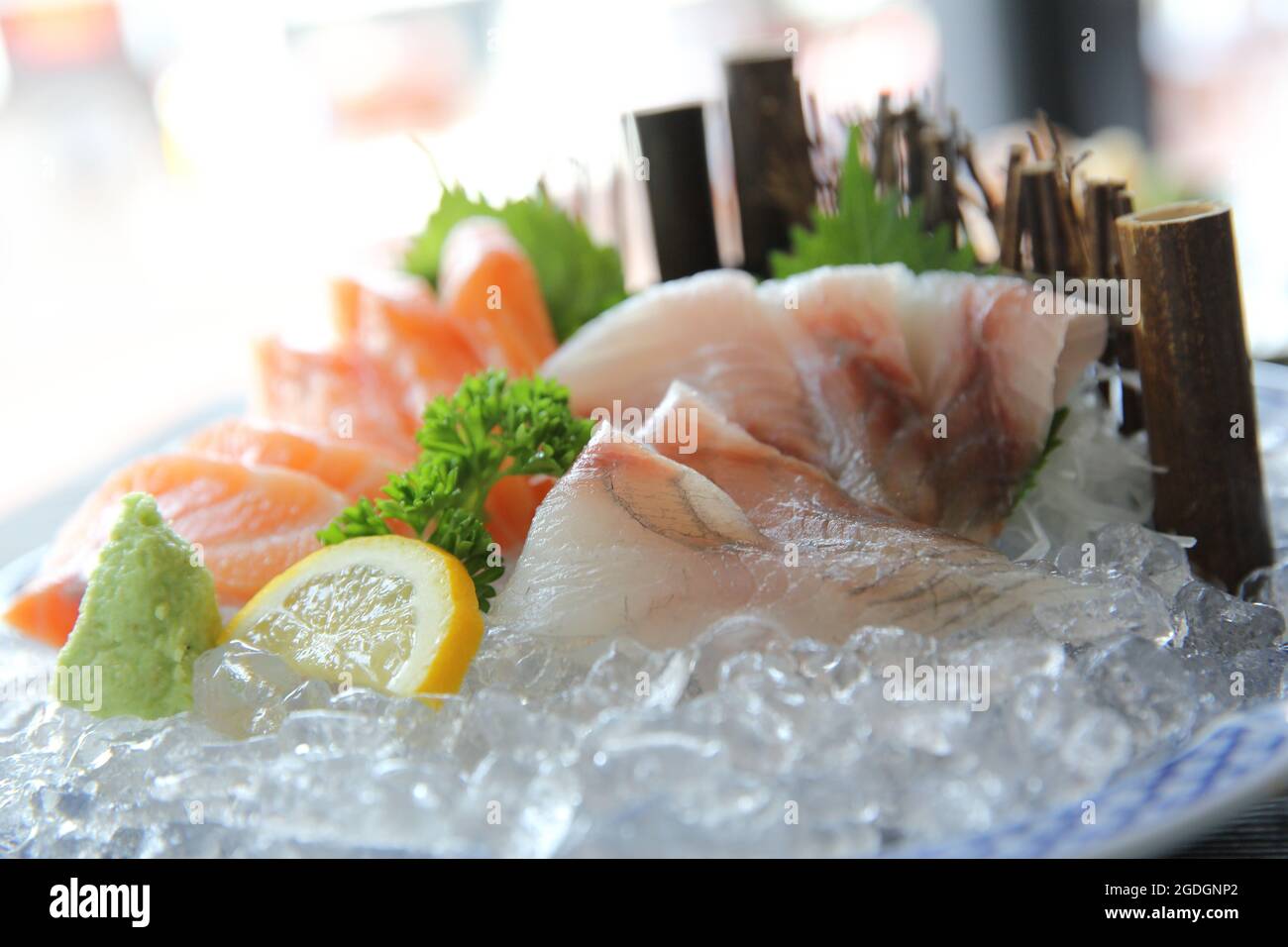 Salmon and red snapper sashimi Japanese food Stock Photo - Alamy