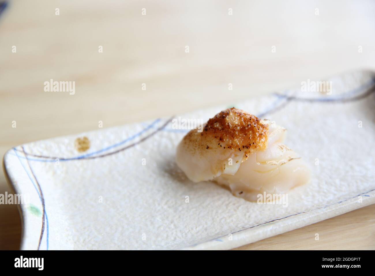 Fresh scallops sashimi closeup hi-res stock photography and images - Alamy