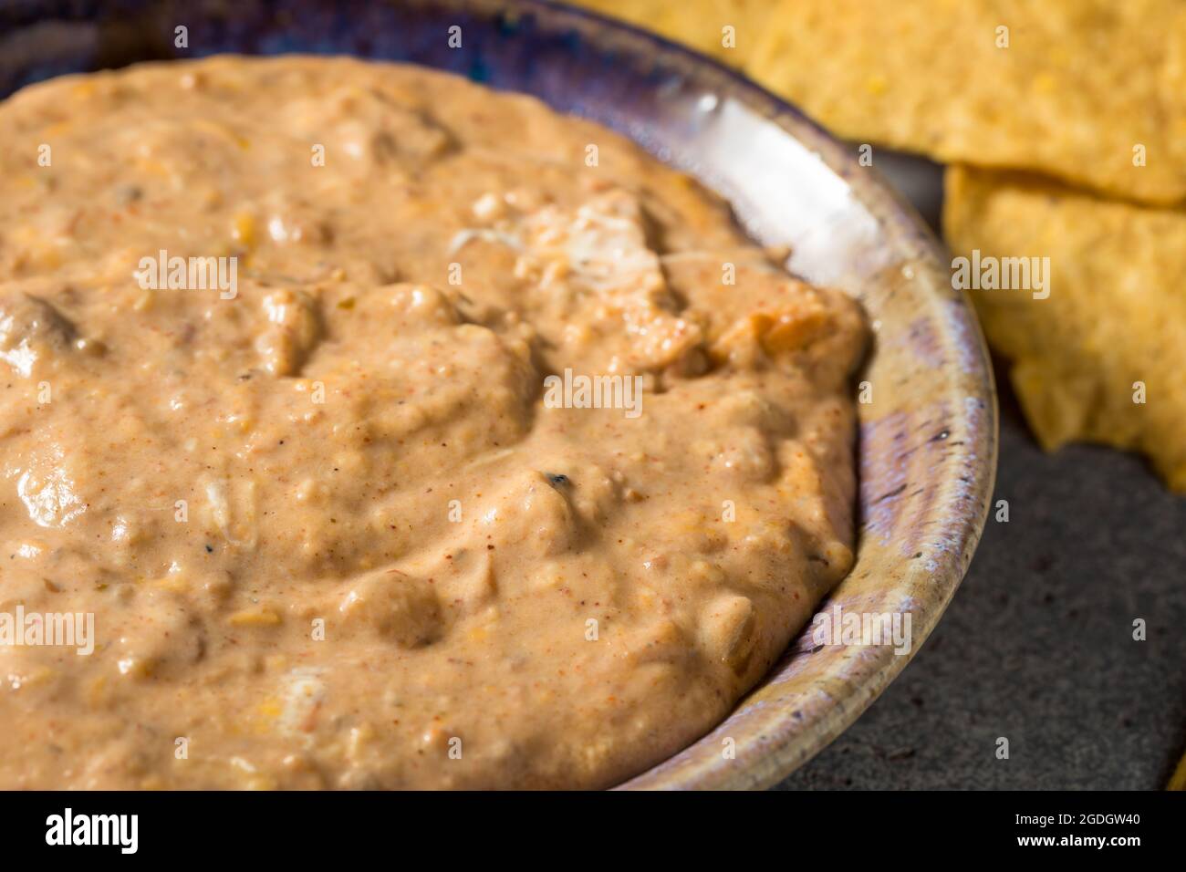 Baked beans and chips hi-res stock photography and images - Alamy