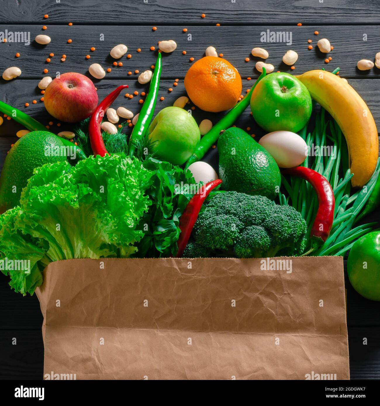 Tomato plant fruit paper bag hi-res stock photography and images - Alamy