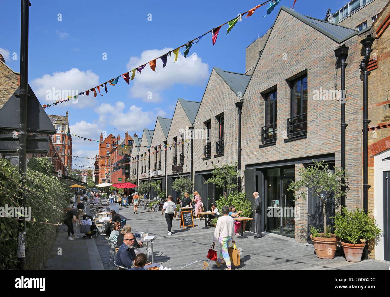 Pavillion road chelsea hi-res stock photography and images - Alamy