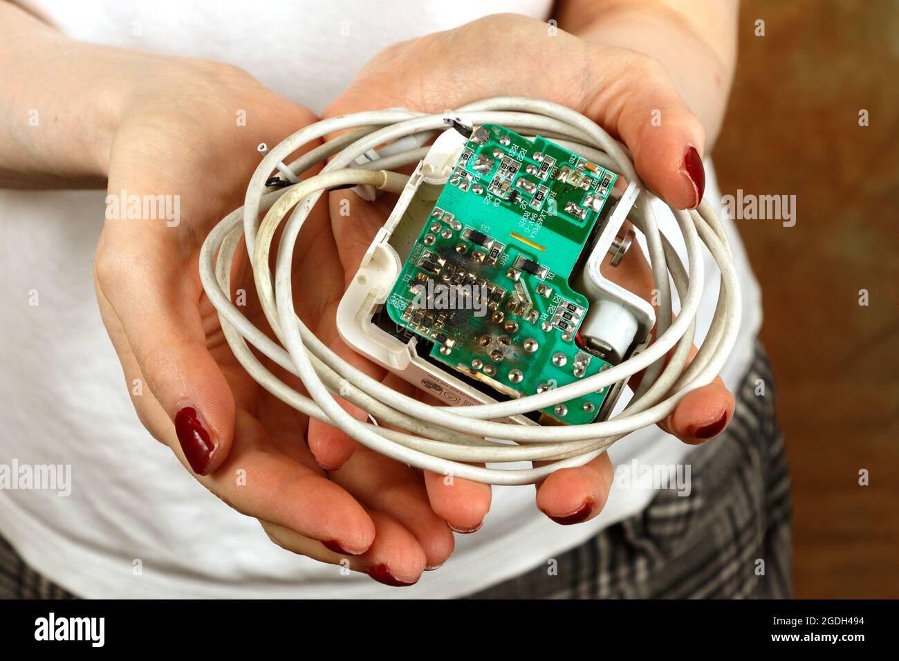 Burnt electrical wire hi-res stock photography and images - Alamy
