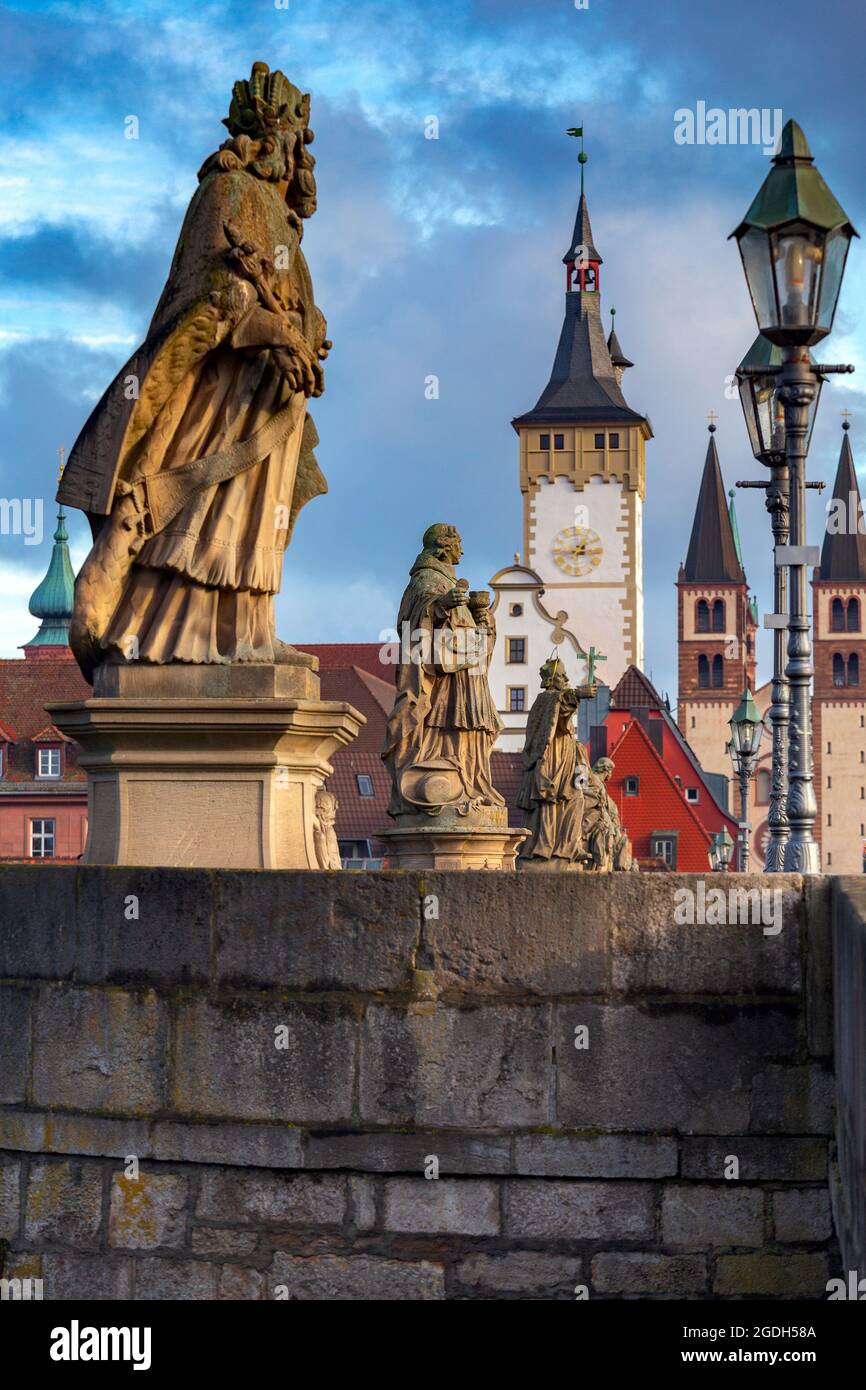 Old medieval stone bridge with sculptures in the morning. Germany ...