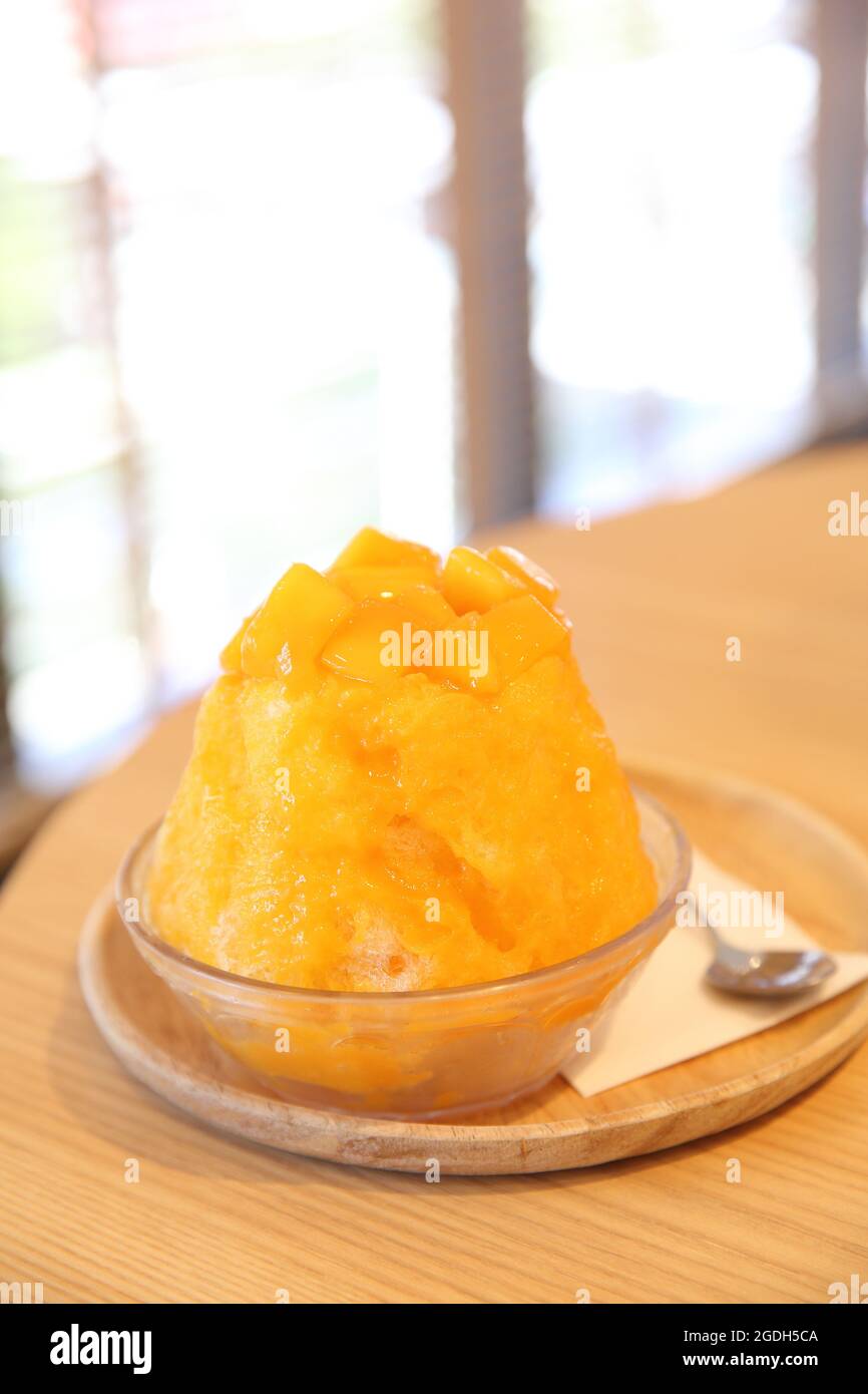 Japanese sweet food , Mango shaved ice Stock Photo - Alamy