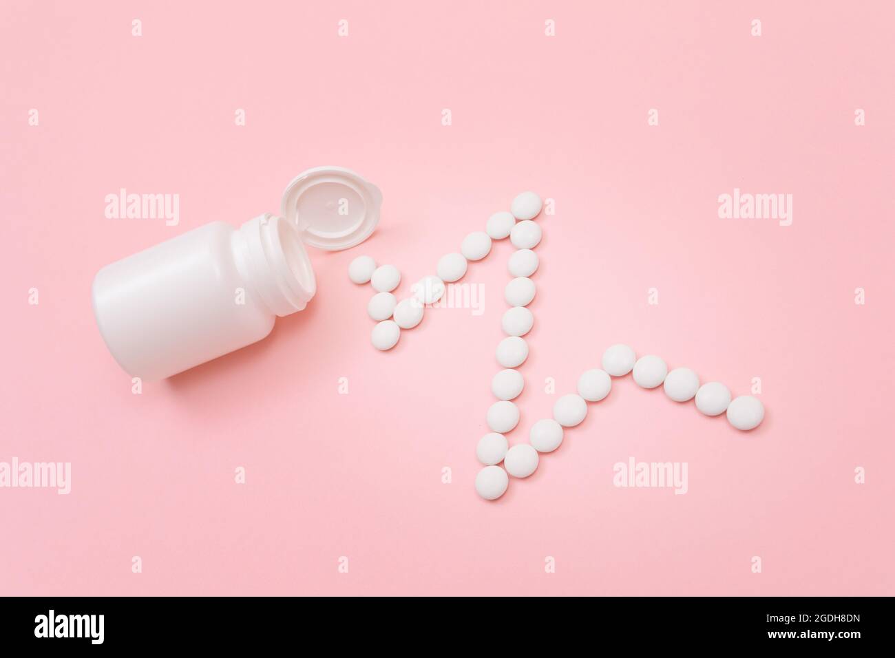 Cardiac cardiogram hi-res stock photography and images - Alamy