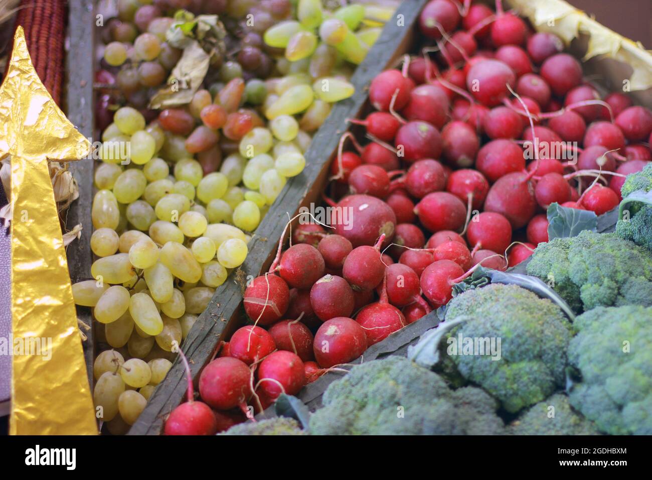 Radish cabbage hi-res stock photography and images - Alamy