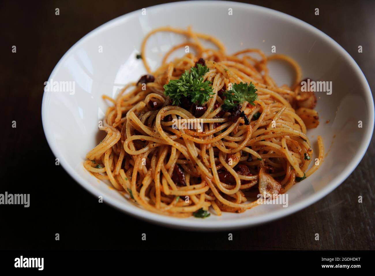 Spaghetti with chilli and garlic , spaghetti peperoncino , Italian food ...