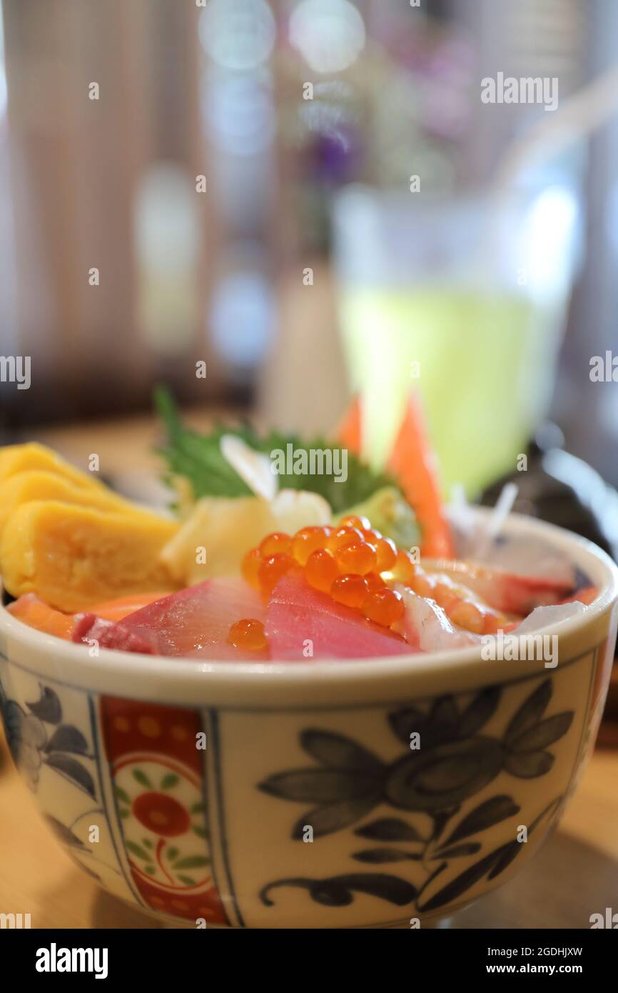 Kaisendon sushi don on hi-res stock photography and images - Alamy