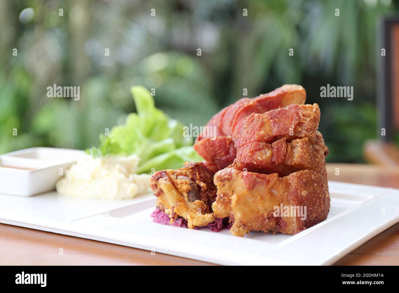 German pork knuckles hi-res stock photography and images - Alamy