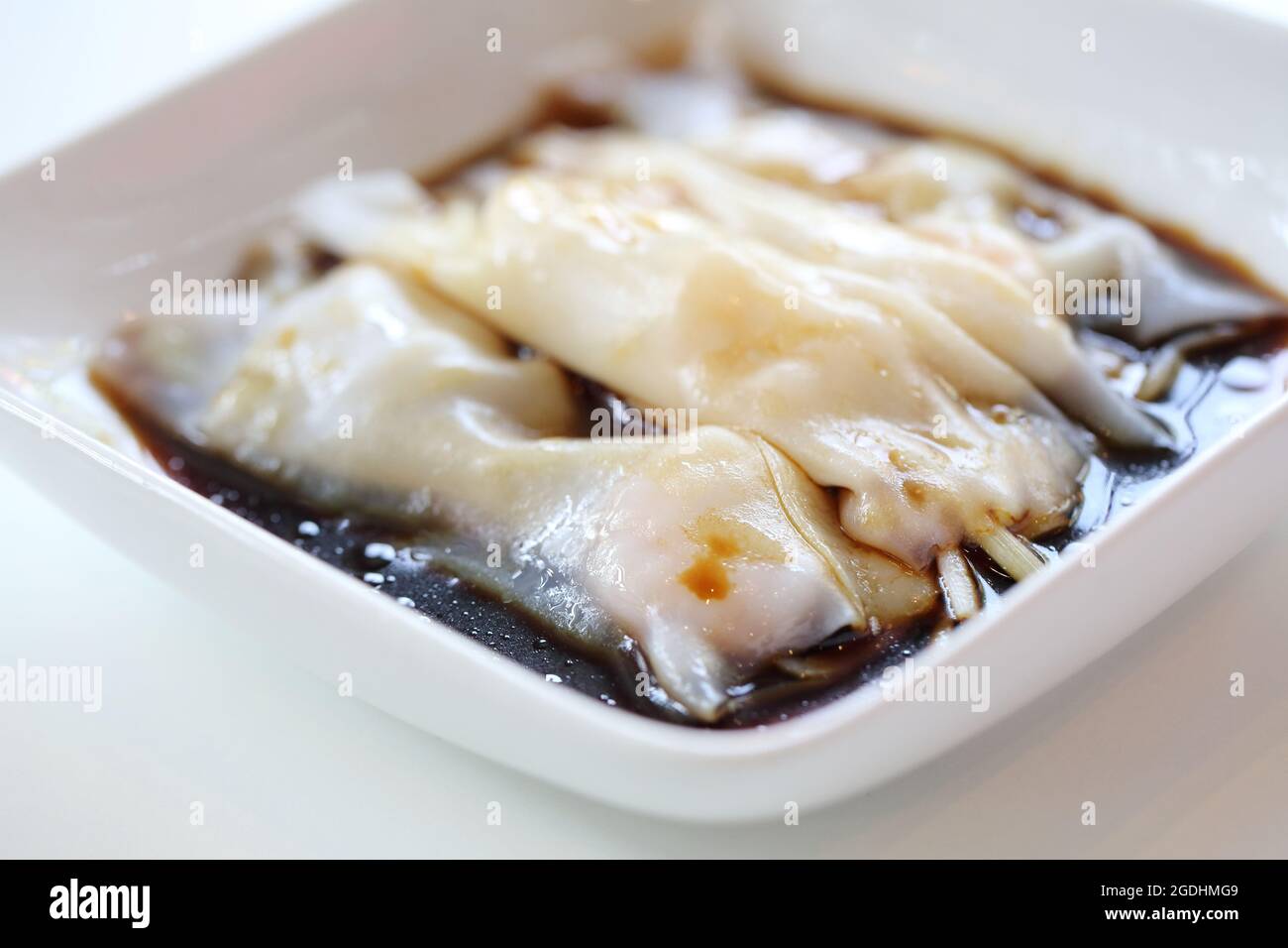 Shrimp cucumber spring roll hi-res stock photography and images - Alamy