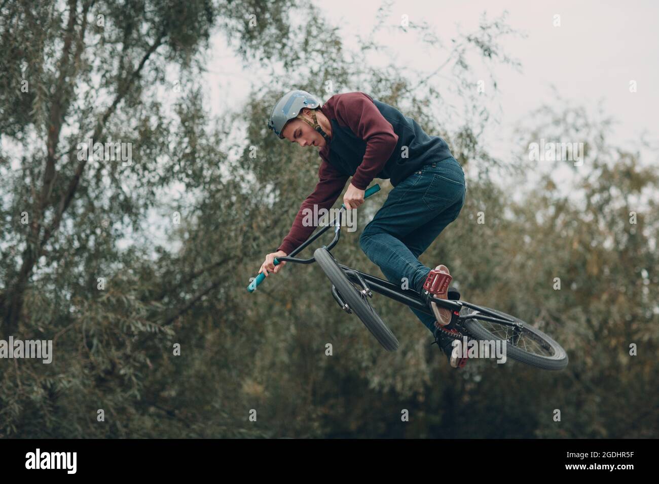 Professional bmx rider hi-res stock photography and images - Alamy