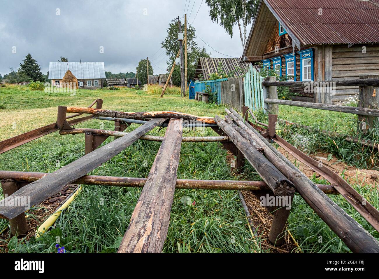 Russian farming house hi-res stock photography and images - Alamy