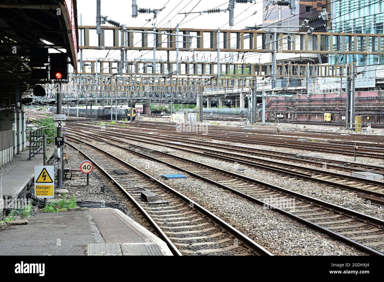 Hitachi class 800 locomotives at Paddington station Stock Photo - Alamy