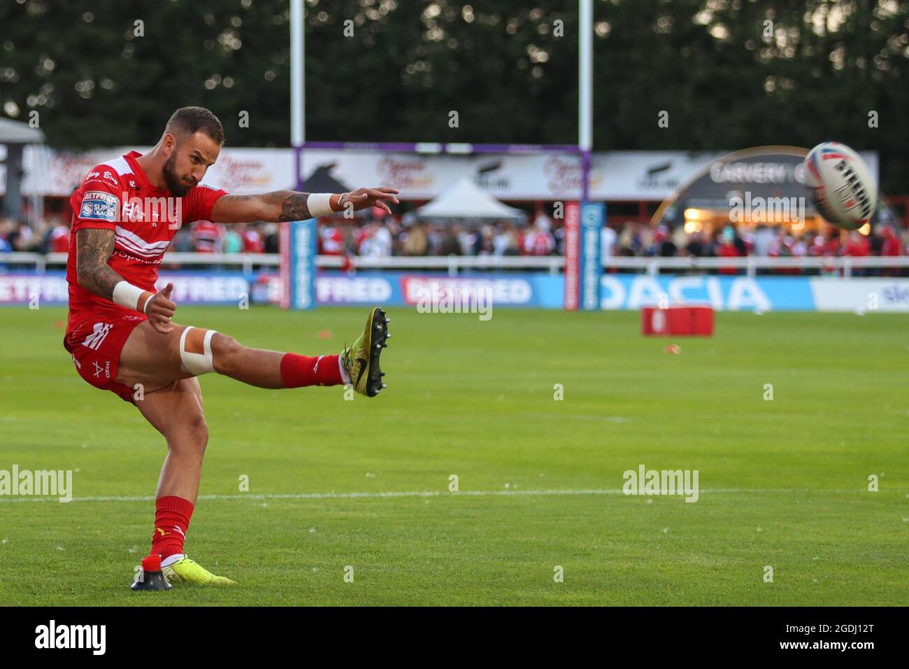 Ben Crooks (2) of Hull KR during the warm up Stock Photo - Alamy