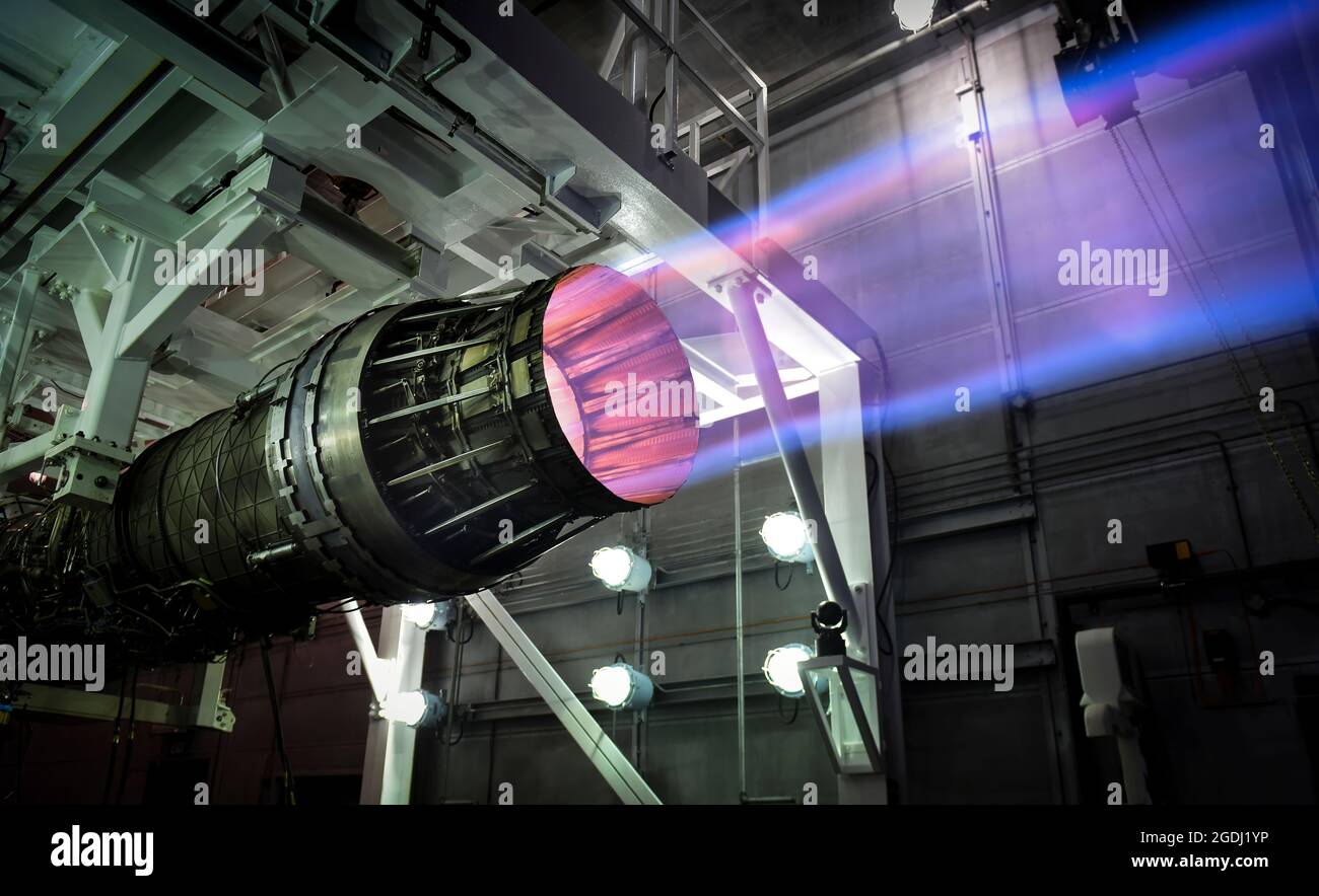 Raf houses hi-res stock photography and images - Alamy