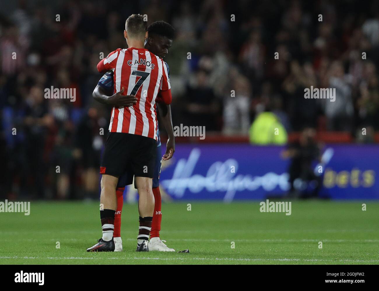 Brentford arsenal 2021 sergi canos hi-res stock photography and images ...