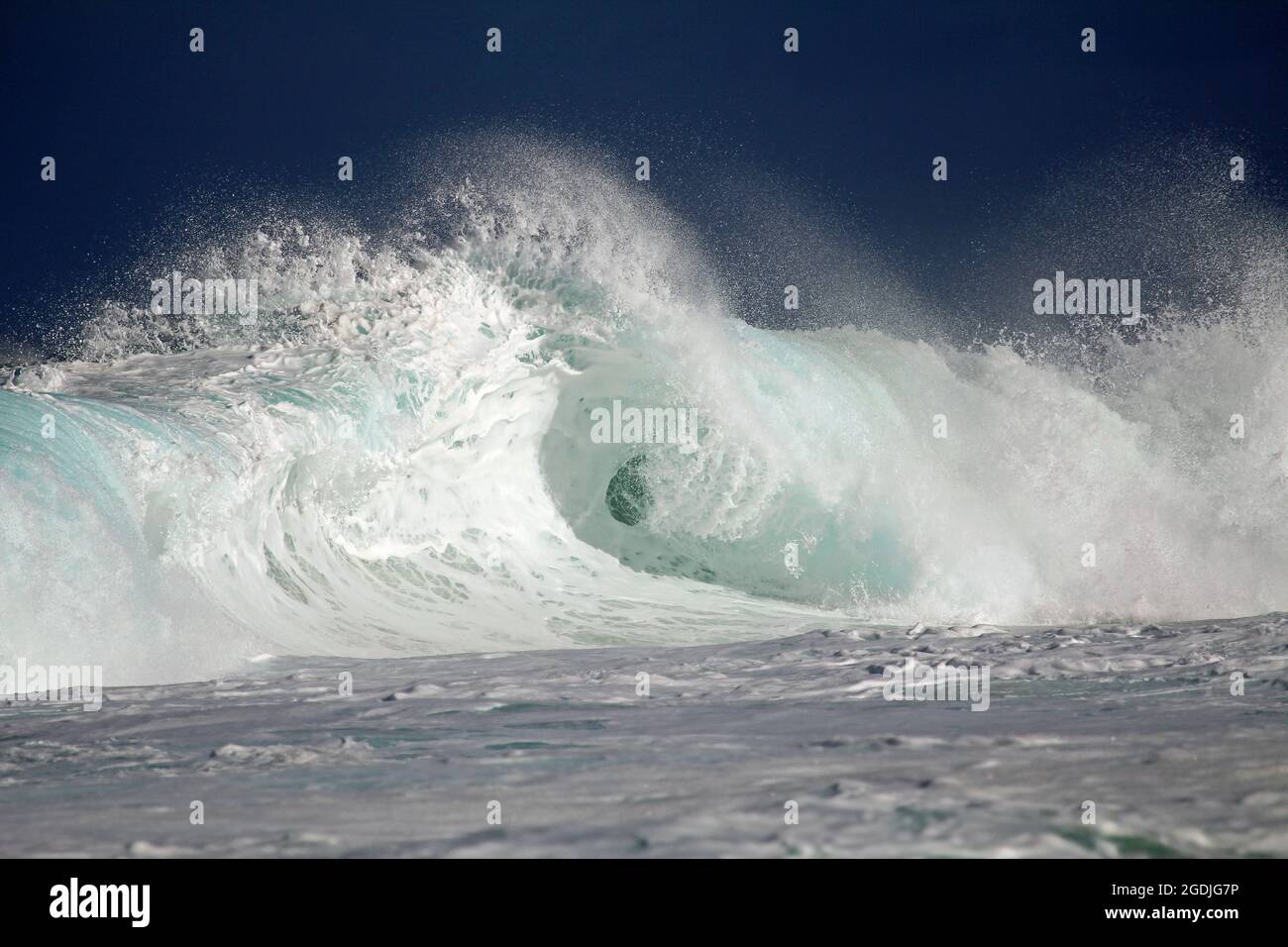 Pipe wave - Hawaii Stock Photo - Alamy