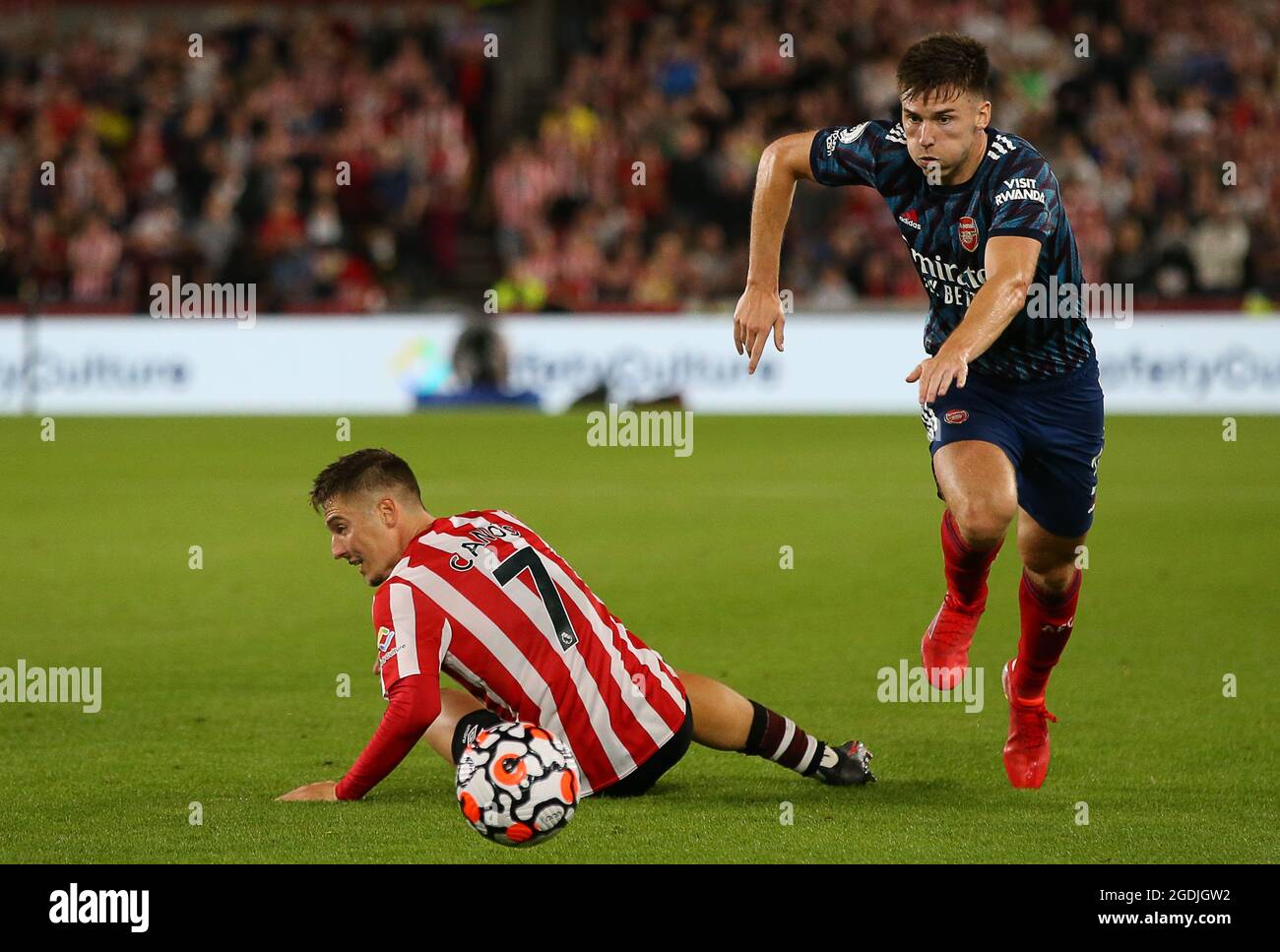 Brentford arsenal 2021 sergi canos hi-res stock photography and images ...