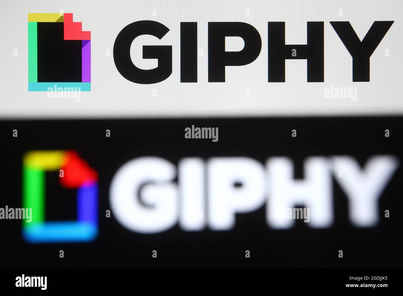Giphy logo hi-res stock photography and images - Alamy