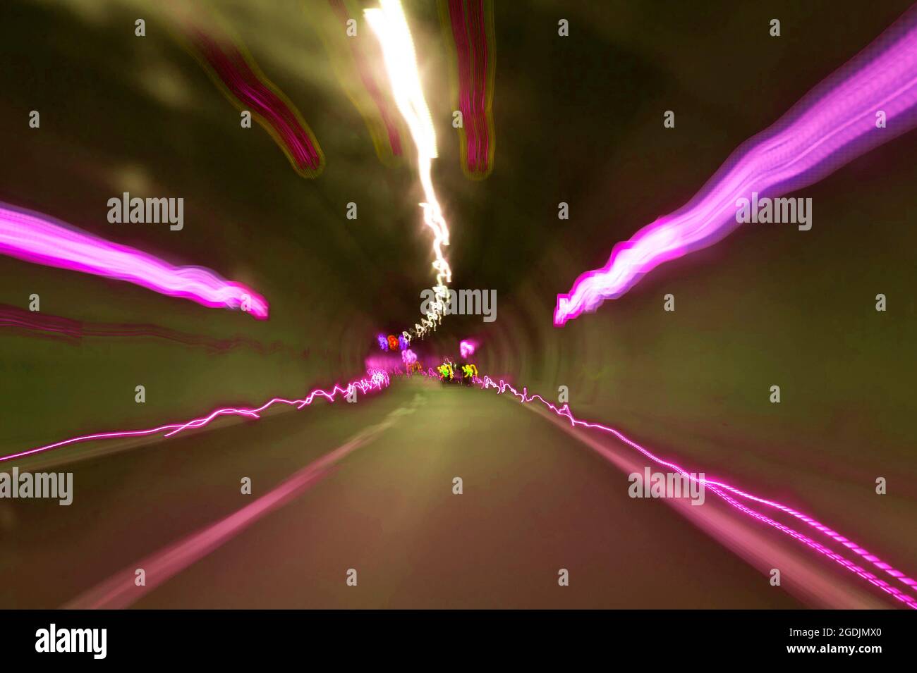 Oppressive buildings hi-res stock photography and images - Alamy