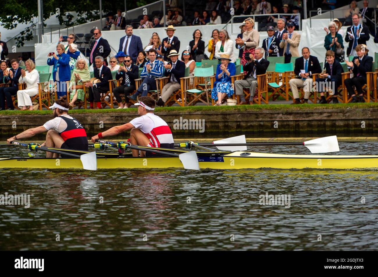 Henley-upon-Thames, Oxfordshire, UK. 13th August, 2021. Fintan McCarthy ...