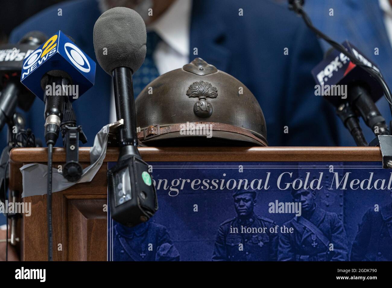 Senator Chuck Schumer, elected officials honor members of 369th ...