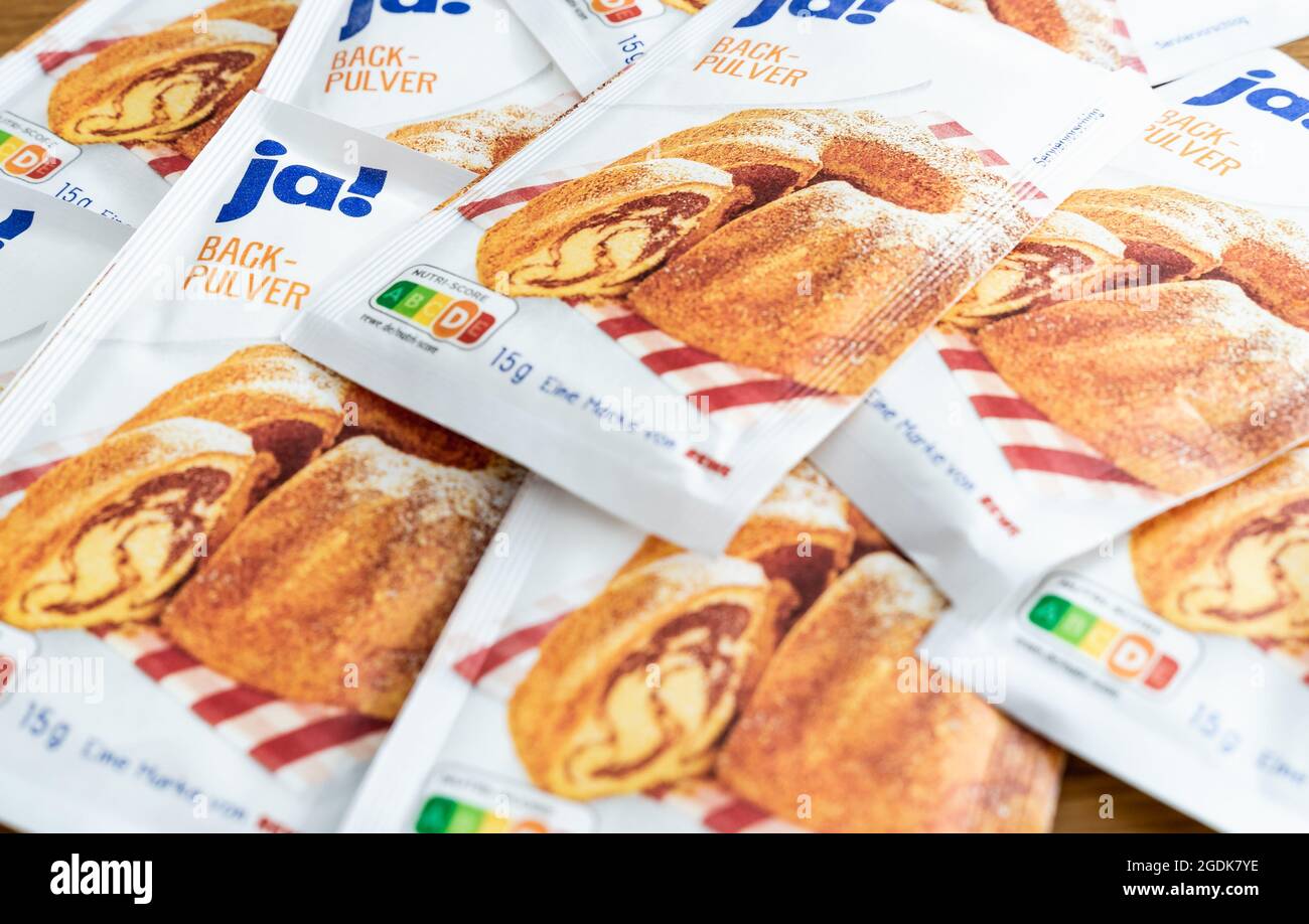 Use by food drink labeling hi-res stock photography and images - Alamy