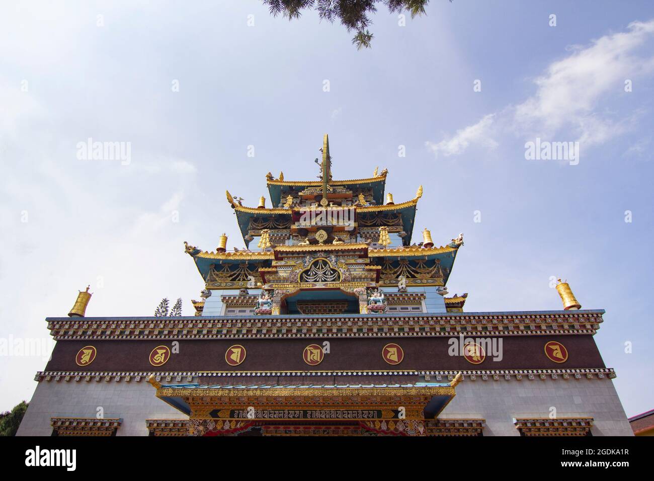 Namdroling Monastery, The Golden Temple at Bylakuppe, Mysore Karnataka ...