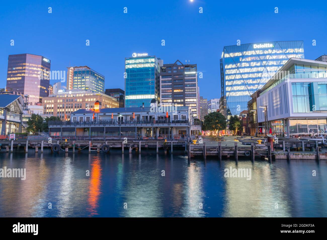 Wellington skyline hi-res stock photography and images - Alamy