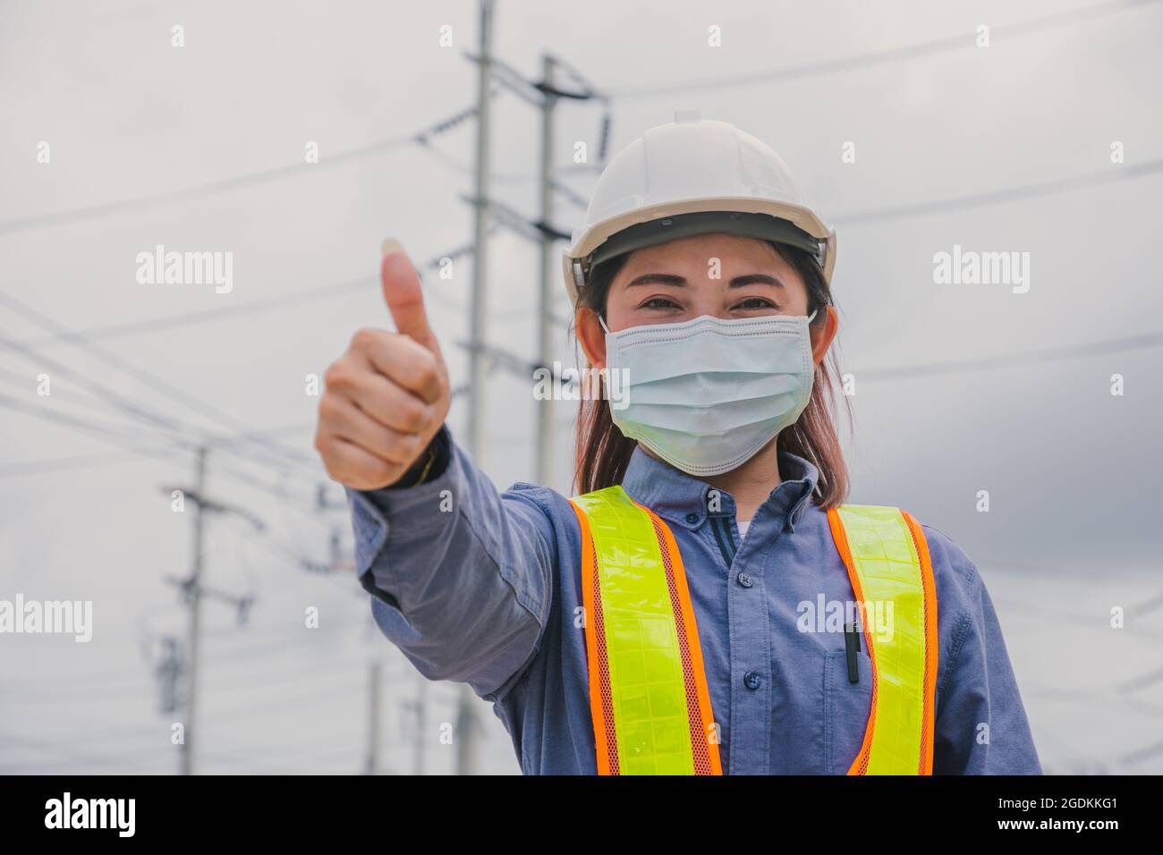 female Engineer wear face mask protect coronavirus covid19 , Engineer ...