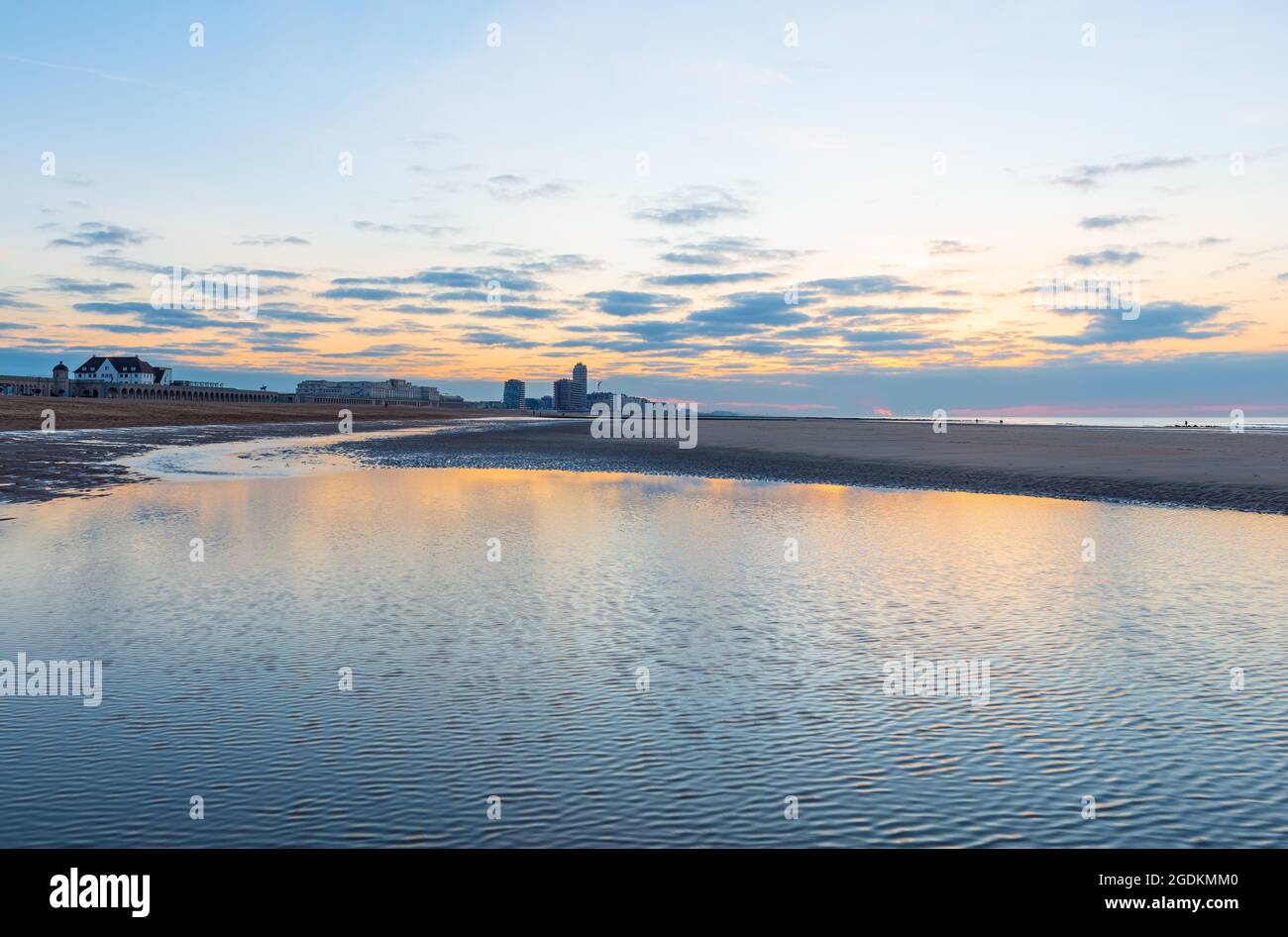 Sunset ostend beach hi-res stock photography and images - Alamy