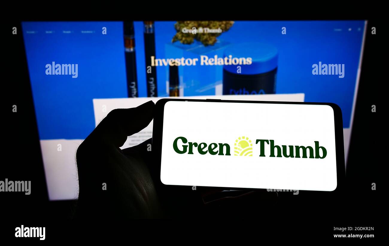 Green thumb hi-res stock photography and images - Alamy