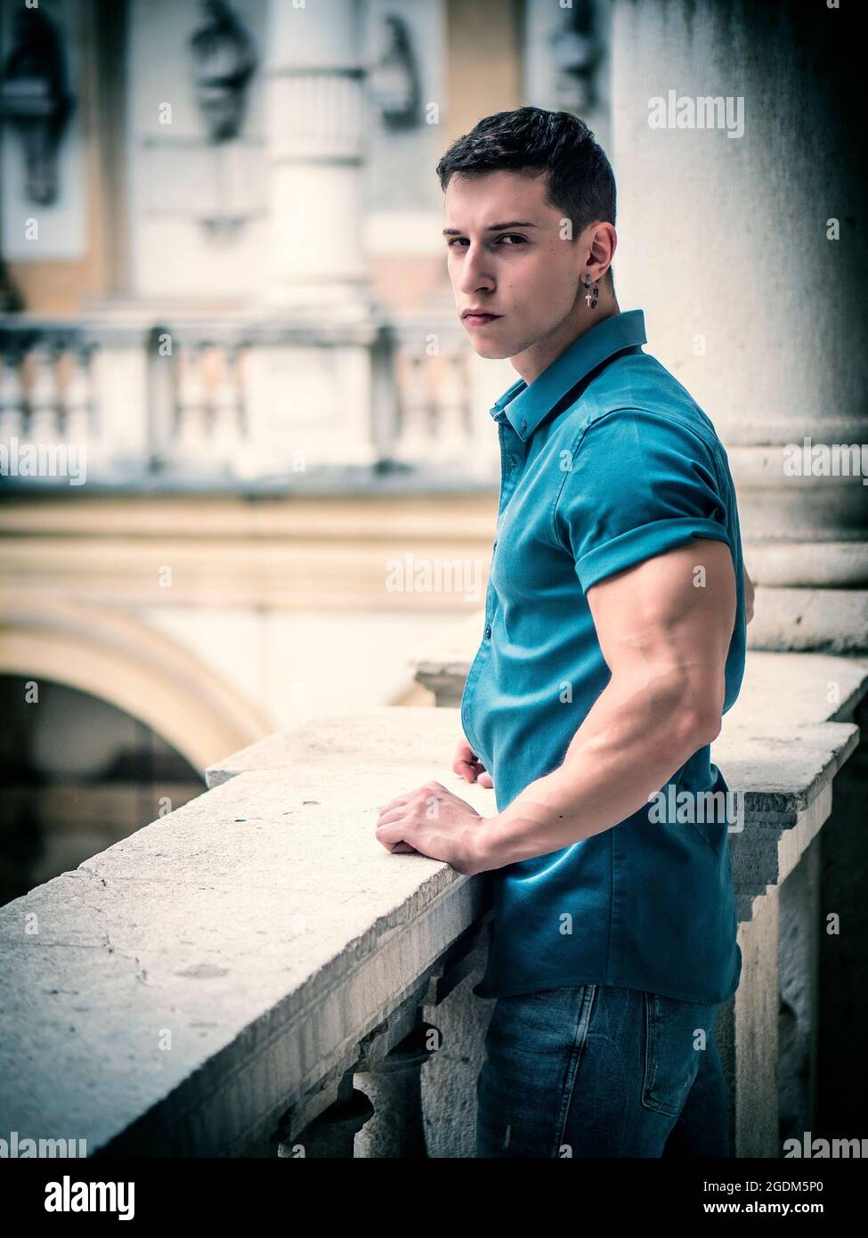 Marble staircase resting hi-res stock photography and images - Alamy