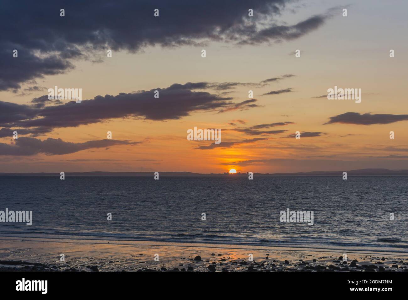 Cardiff silhouette hi-res stock photography and images - Alamy