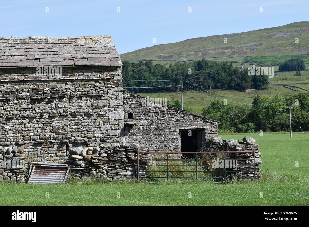Stone buildings in the Yorkshire Dales Stock Photo - Alamy