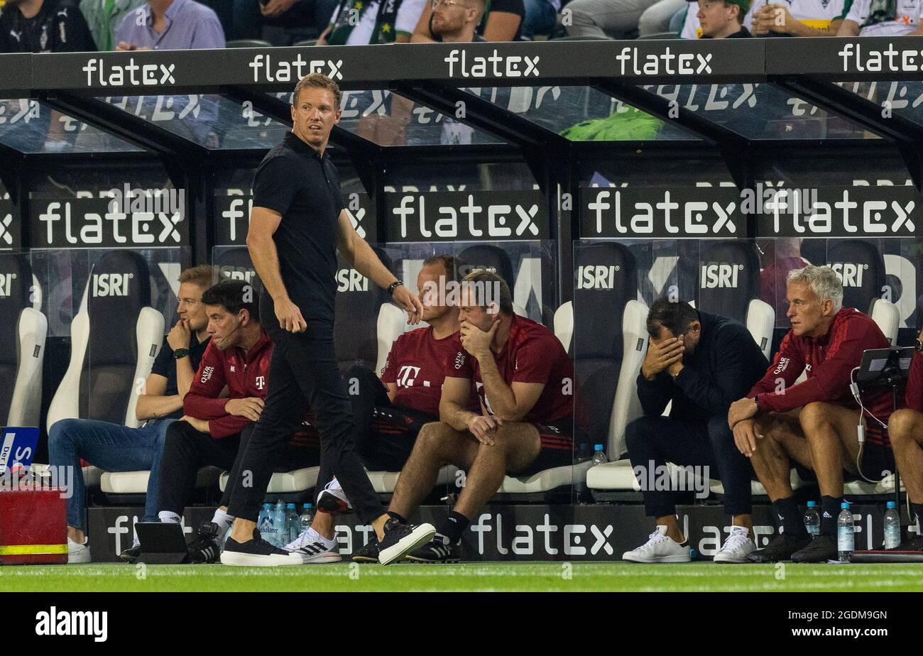 Trainer Julian Nagelsmann und Sportdirektor Hasan Salihamidzic ...