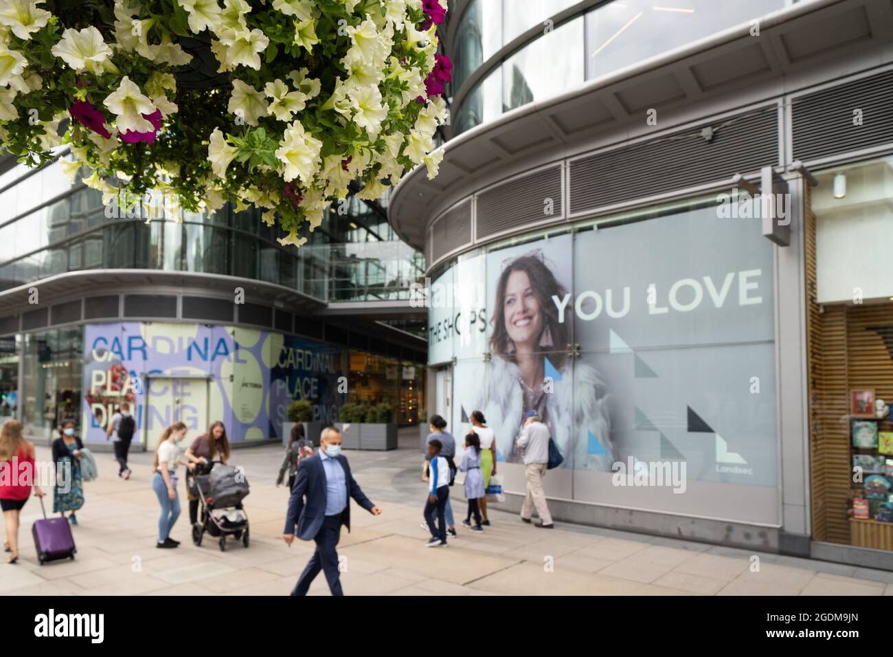 Cardinal place shops, Victoria street Stock Photo - Alamy
