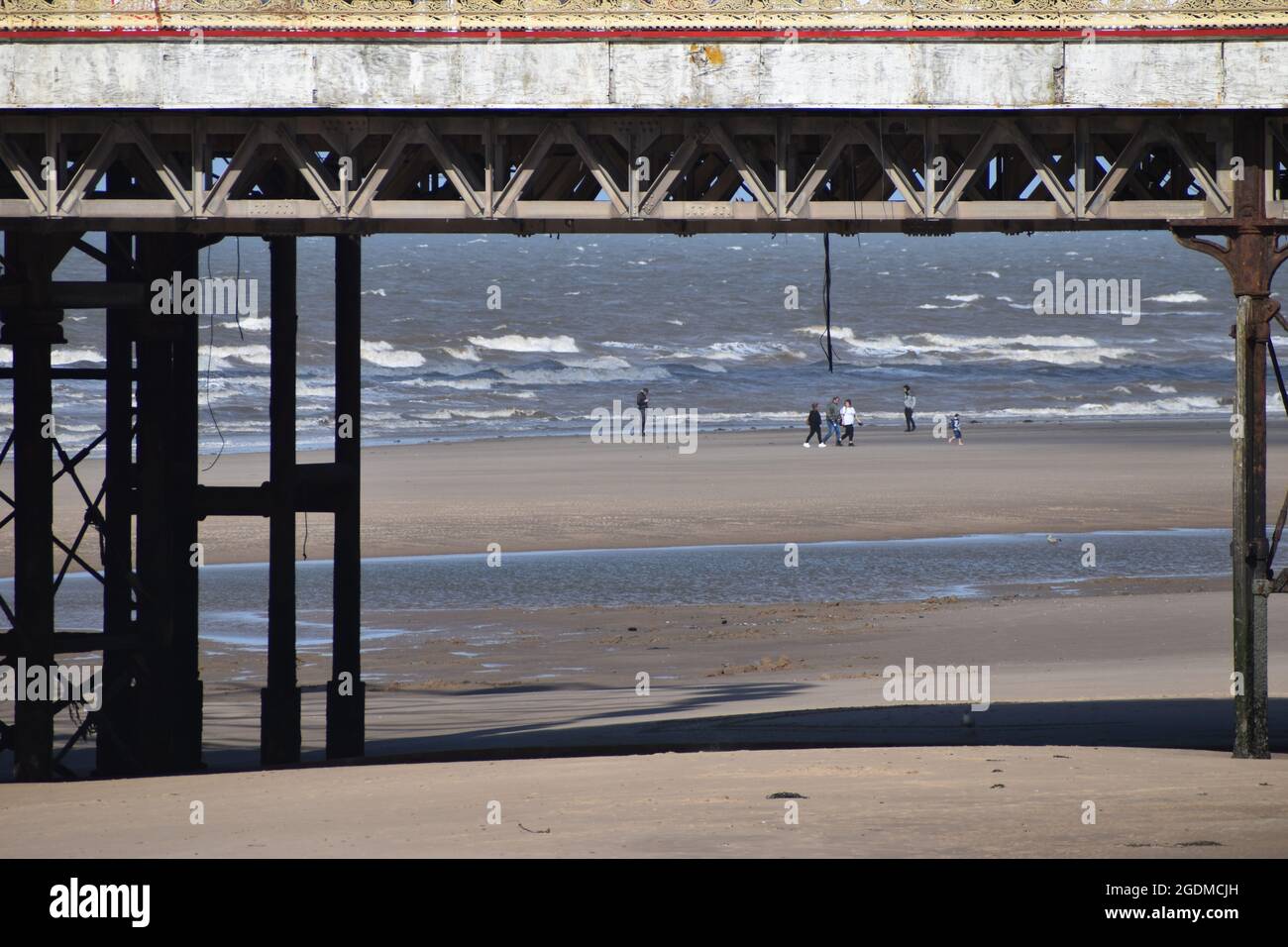 Metal pier structure and the sea Stock Photo - Alamy