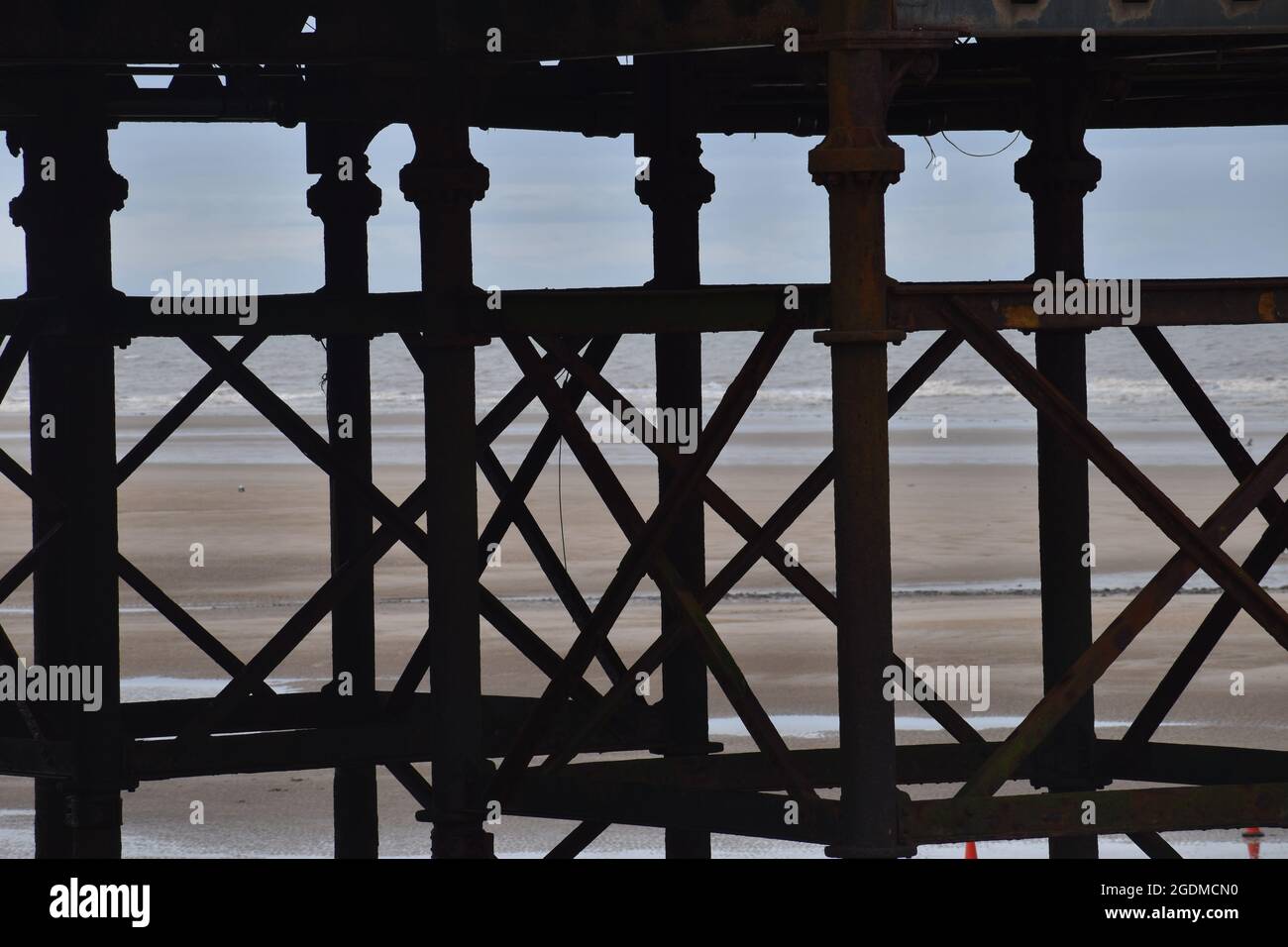 Metal pier structure and the sea Stock Photo - Alamy