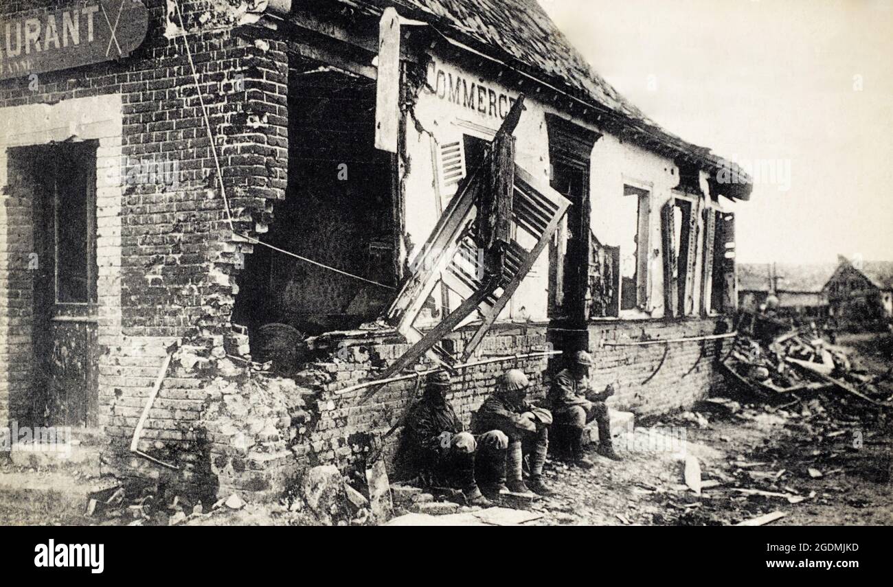 In 1916 three infantry hi-res stock photography and images - Alamy