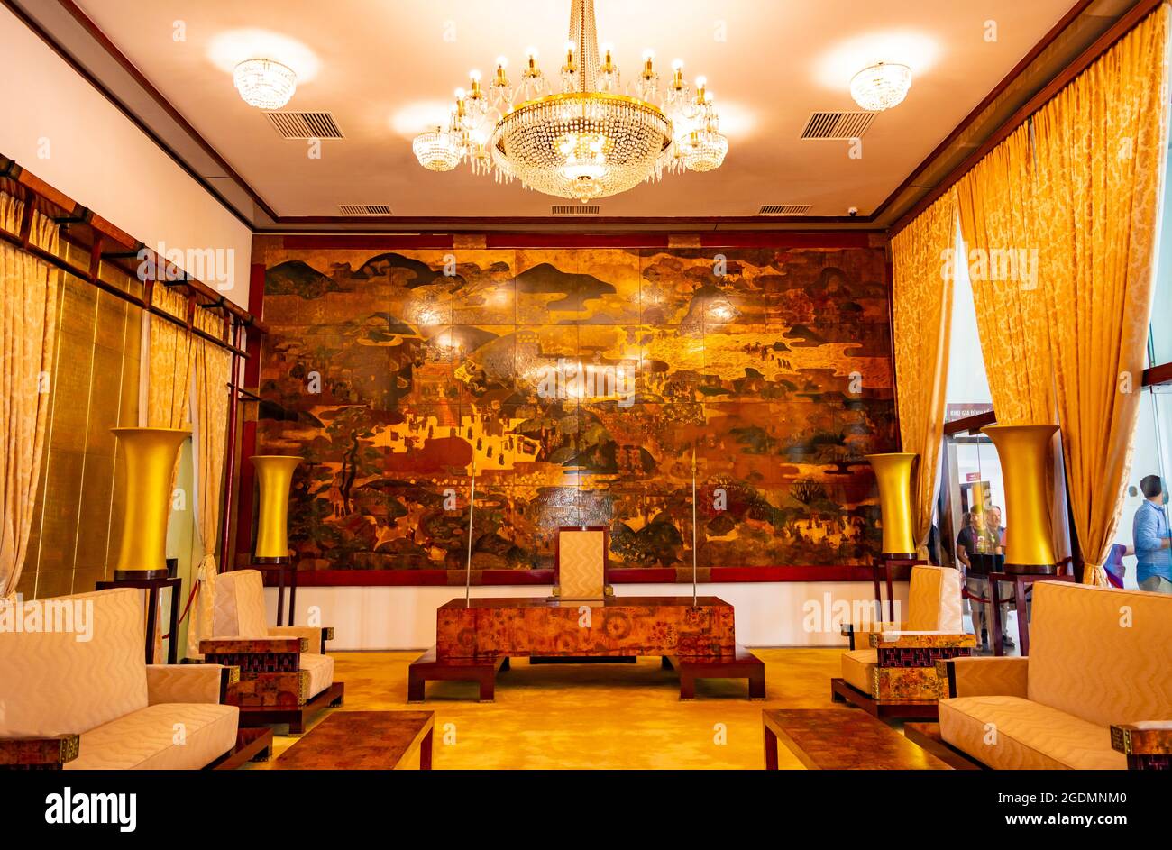 Saigon presidential palace hi-res stock photography and images - Alamy